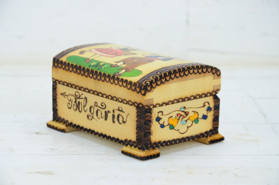 Vintage Small Wooden Pyrography Jewelry Box - Wooden Jewelry Box ...