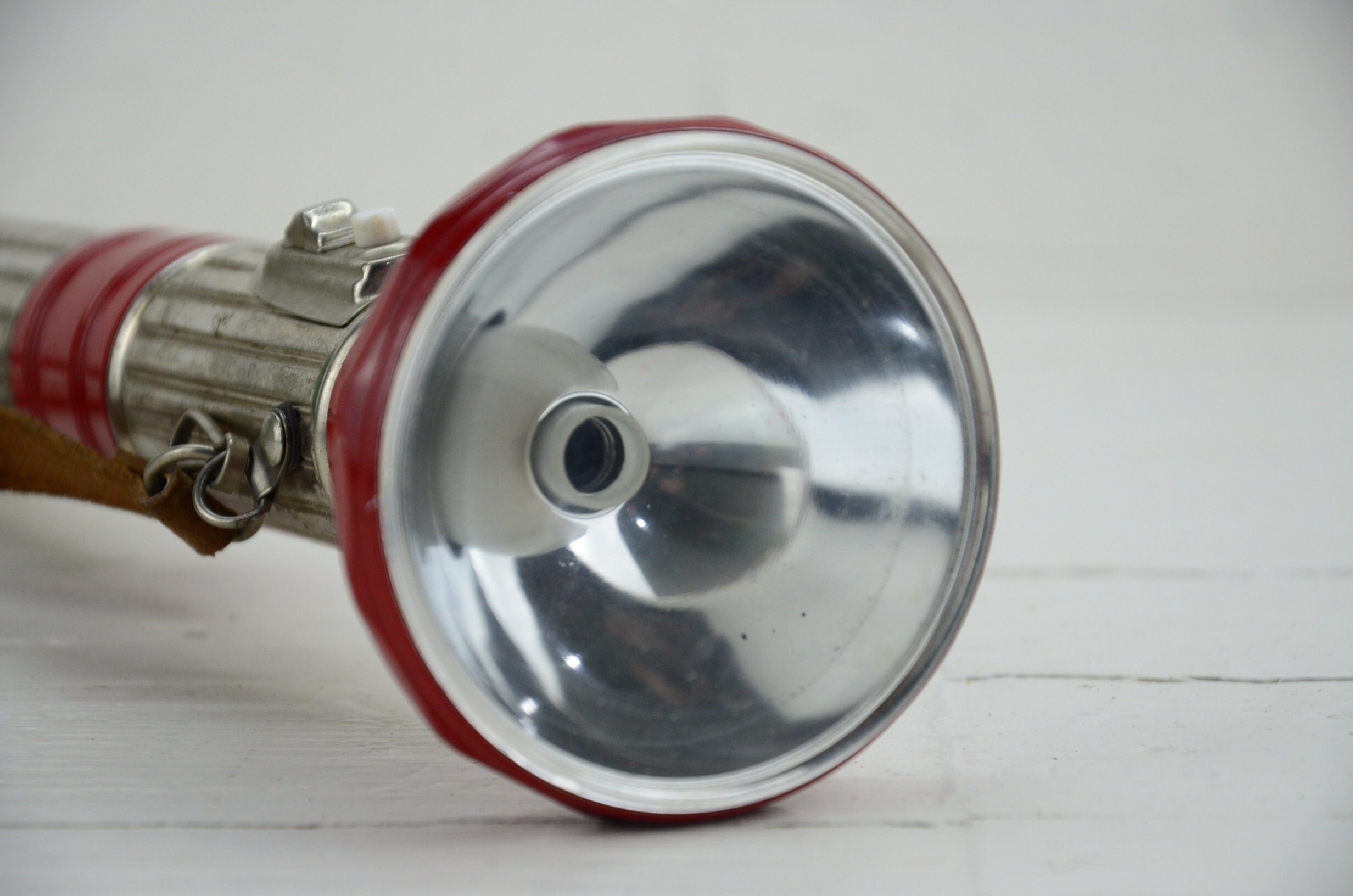 Vintage Big Red Hand Lantern Old Big Metal Flashlight Collectable Hand ...
