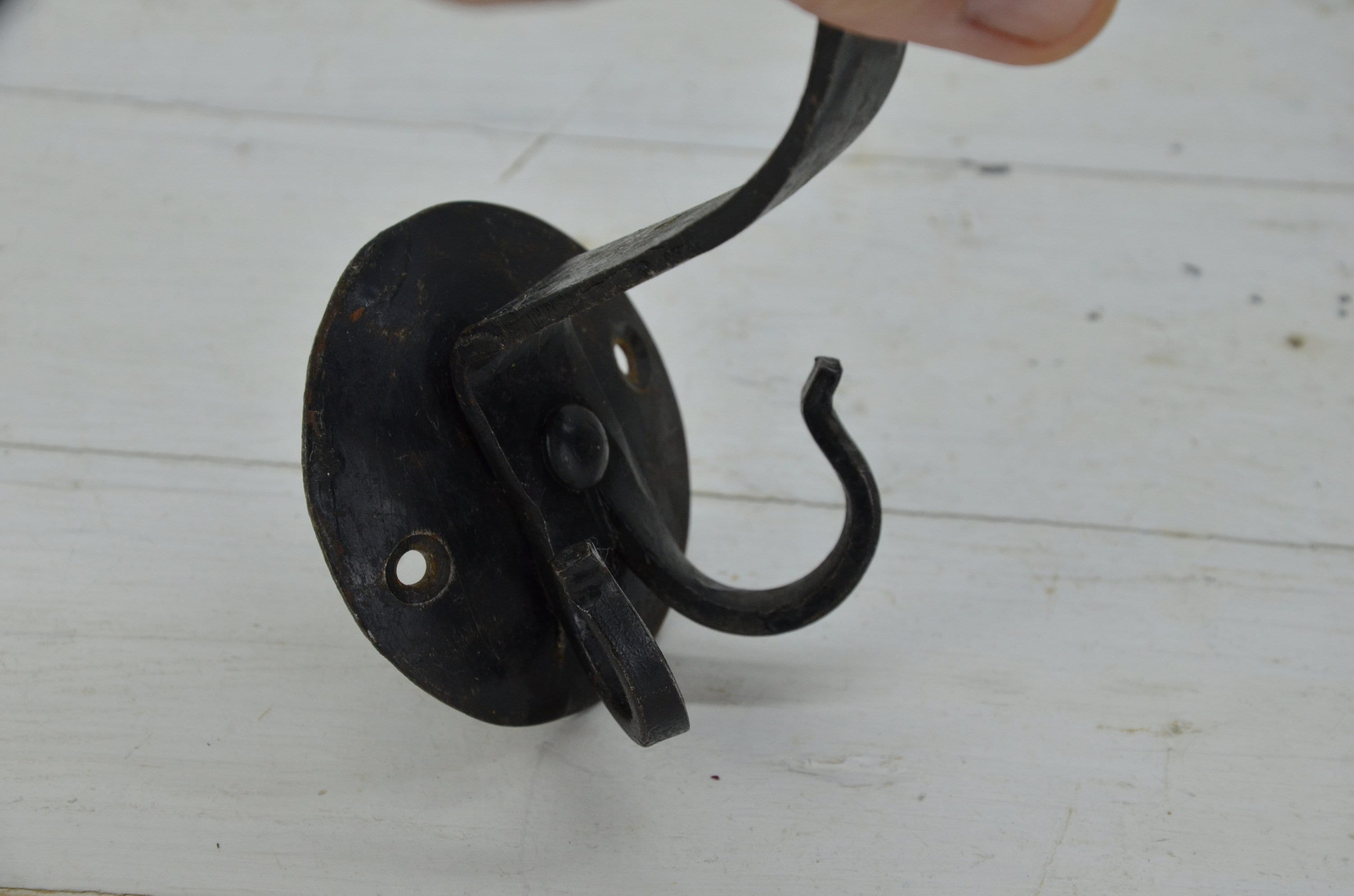 Wall Black Metal Hangers Set of 3 Metal Hangers Wall Retro Hooks Old ...