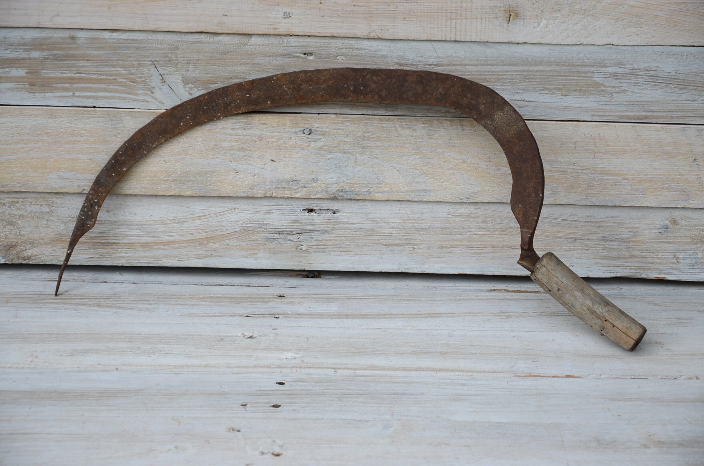 Old Big Hand Sickle Hand Primitive Farm Tools Antiqe Hand Sickle ...