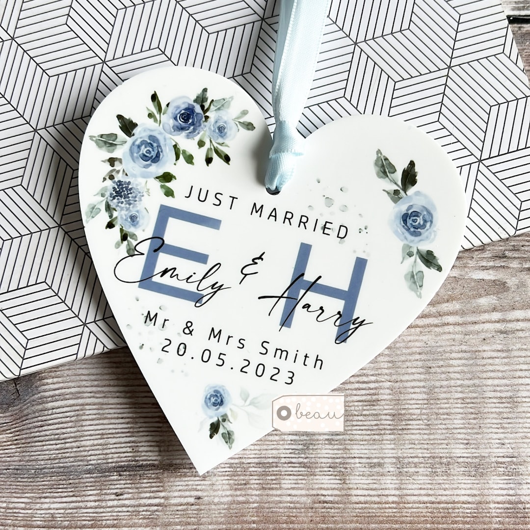 Personalised Just Married Gift Mr & Mrs Wedding Gift Newlyweds Pale ...