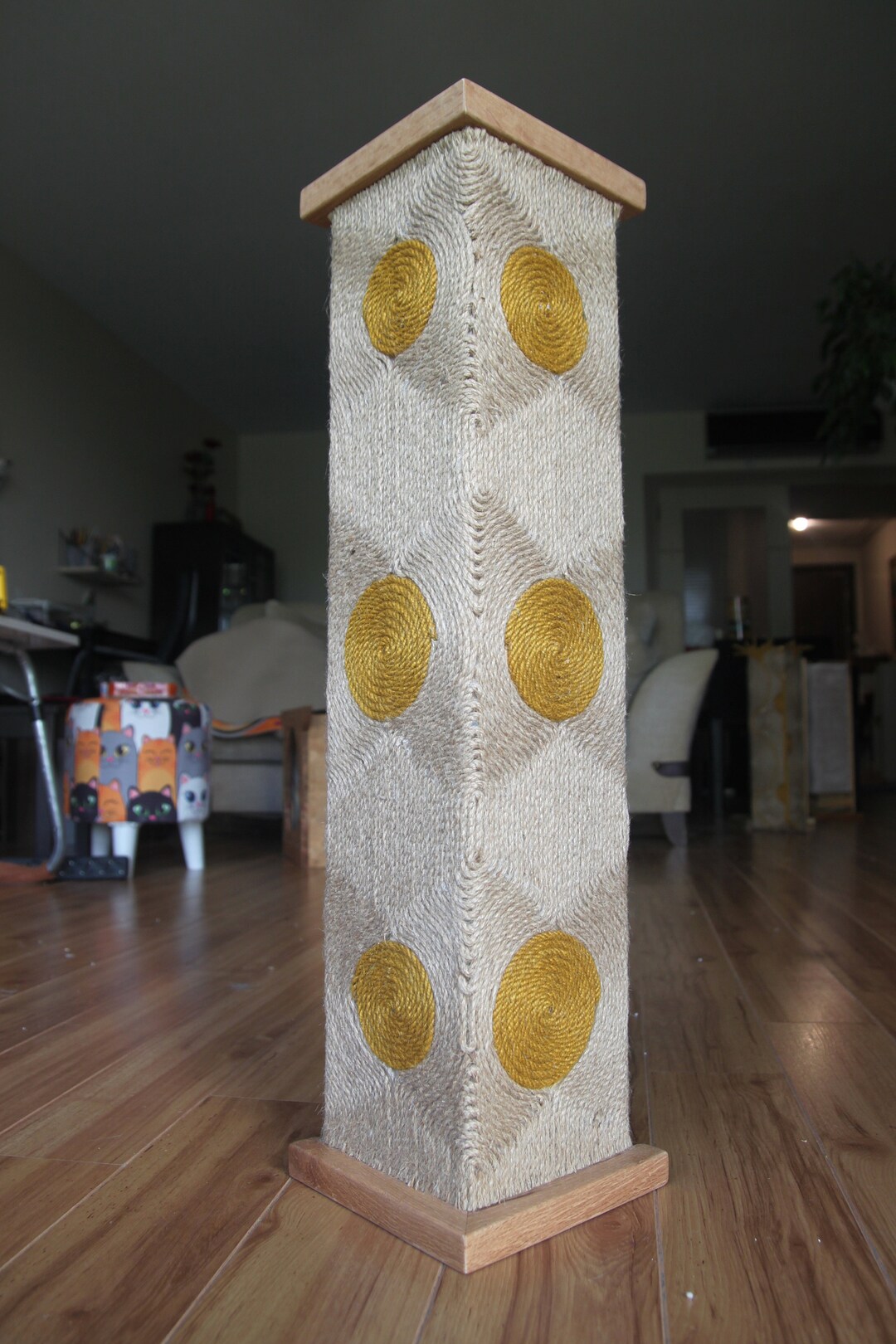 Oak Cat Scratcher Customizable - Etsy