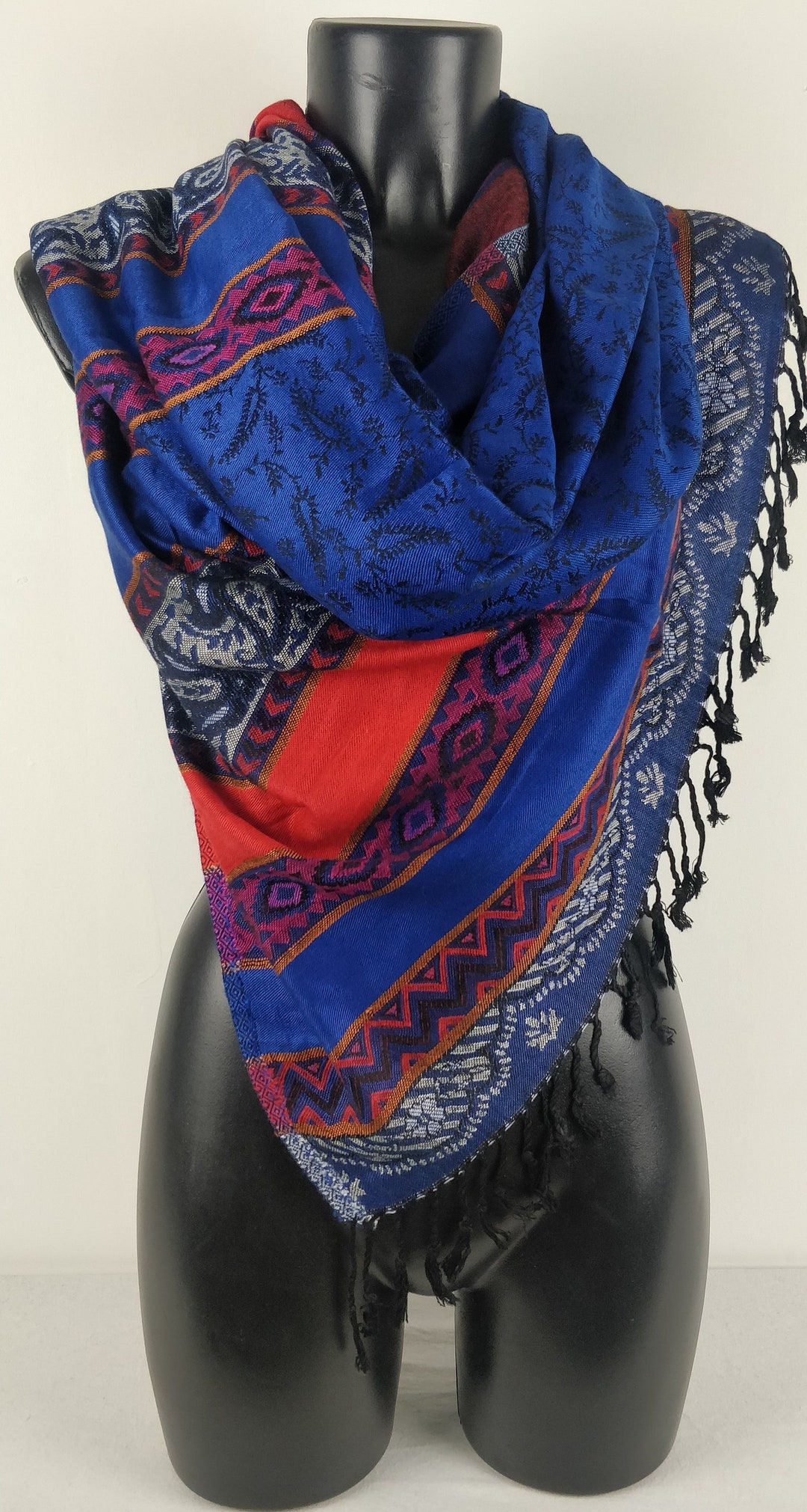 Lakhna Reversible Pashmina in Viscose. Blue / Black / Red Paisley ...