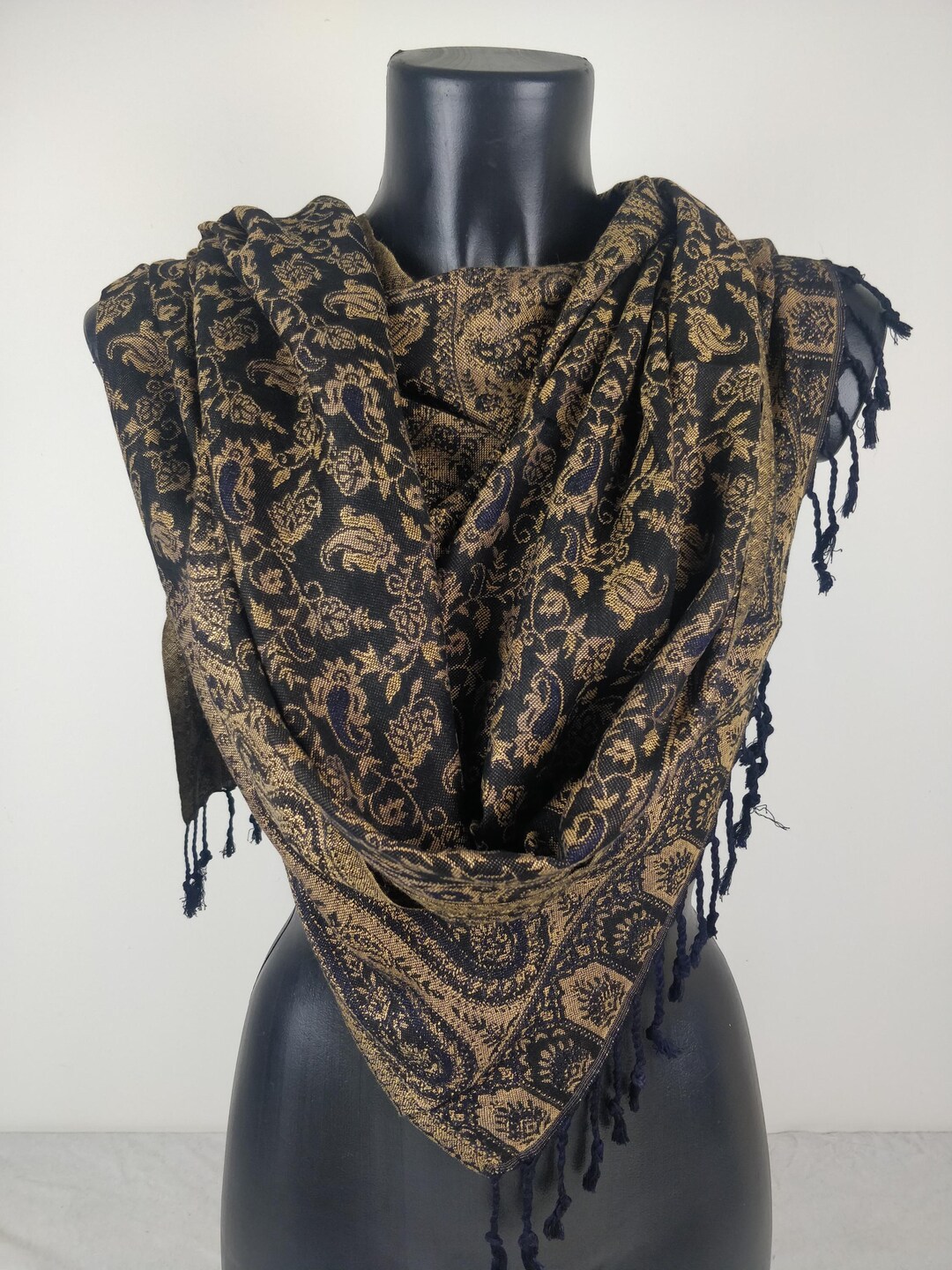Sankya Reversible Pashmina in Viscose. Brown and Black Paisley Pattern ...