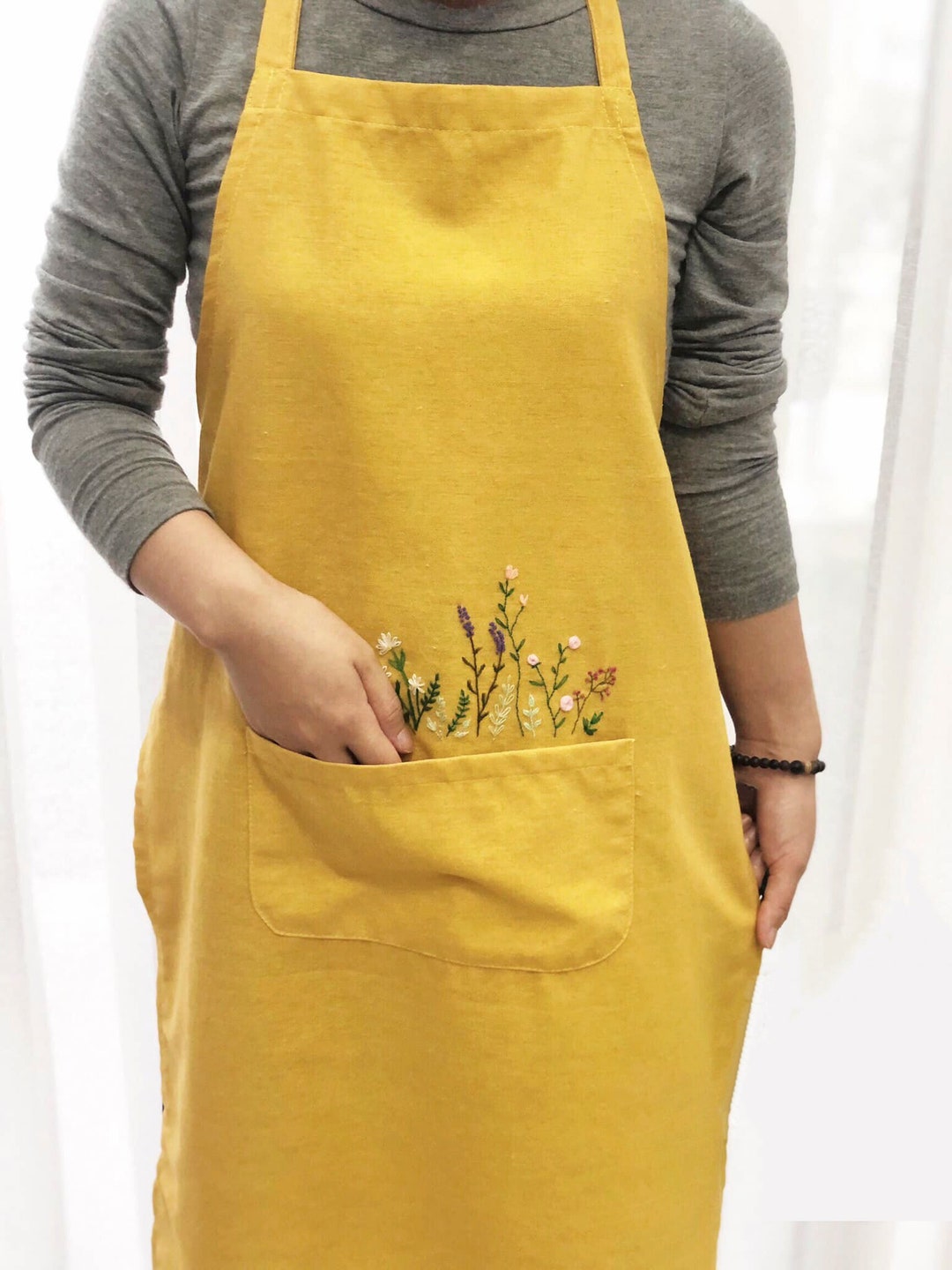 Personalized Hand Embroidered Apron Women, Floral Embroidered Apron ...