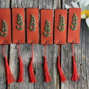 Custom Hand Embroidered Bookmark, Embroidered Flower Bookmark, Book ...