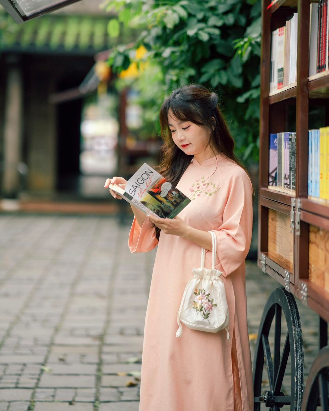 Handmade Embroidery Ao Dai, Ao Dai Linen, Ao Dai Plus Size, Embroidered ...