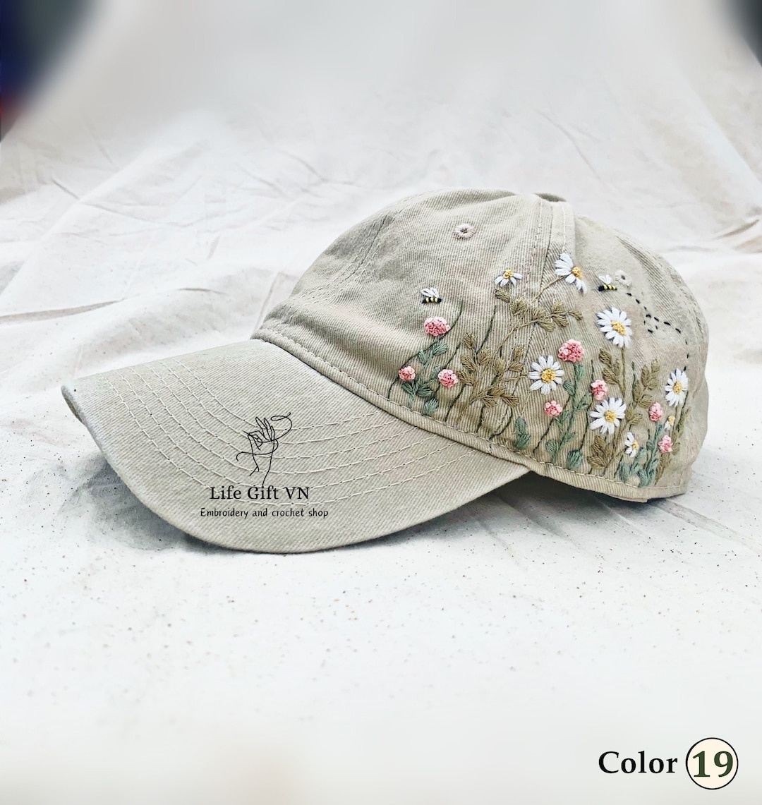 Hand Embroidery White Daisy and Bee Hat, Wildflowers Embroidered Hat ...