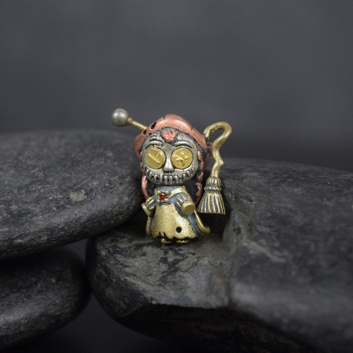 Steampunk Old School Hippie Vintage Witch Pendant, Halloween Decro ...