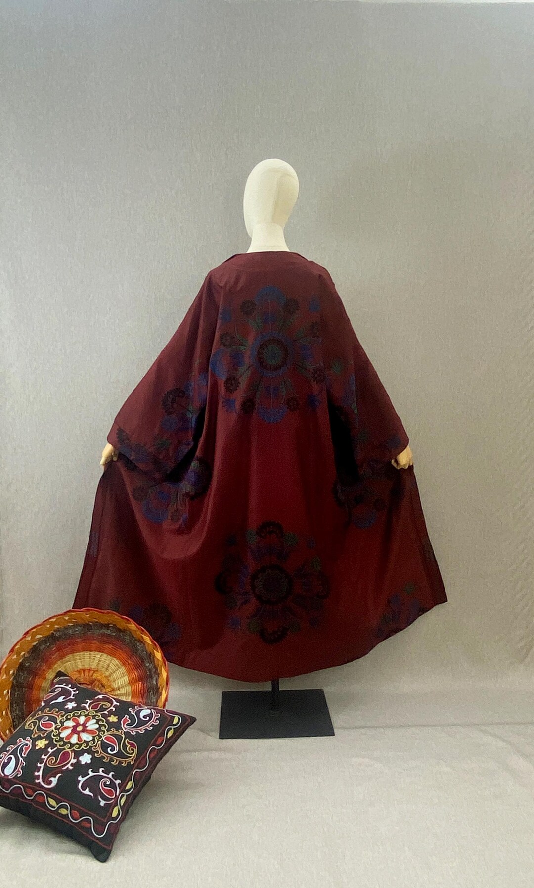 Vintage Suzani Chapan Robe/ethnic Coat/hand Embroidered Kaftan Abaya ...