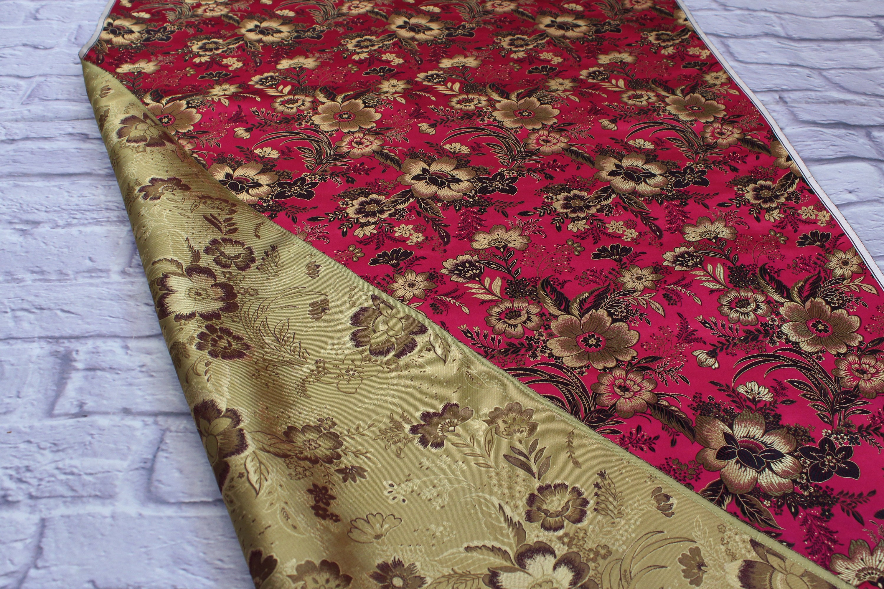 1960er Jahre / 3,2 Yards / Luxus-Vintage-Seiden-Jacquard-Stoff ...