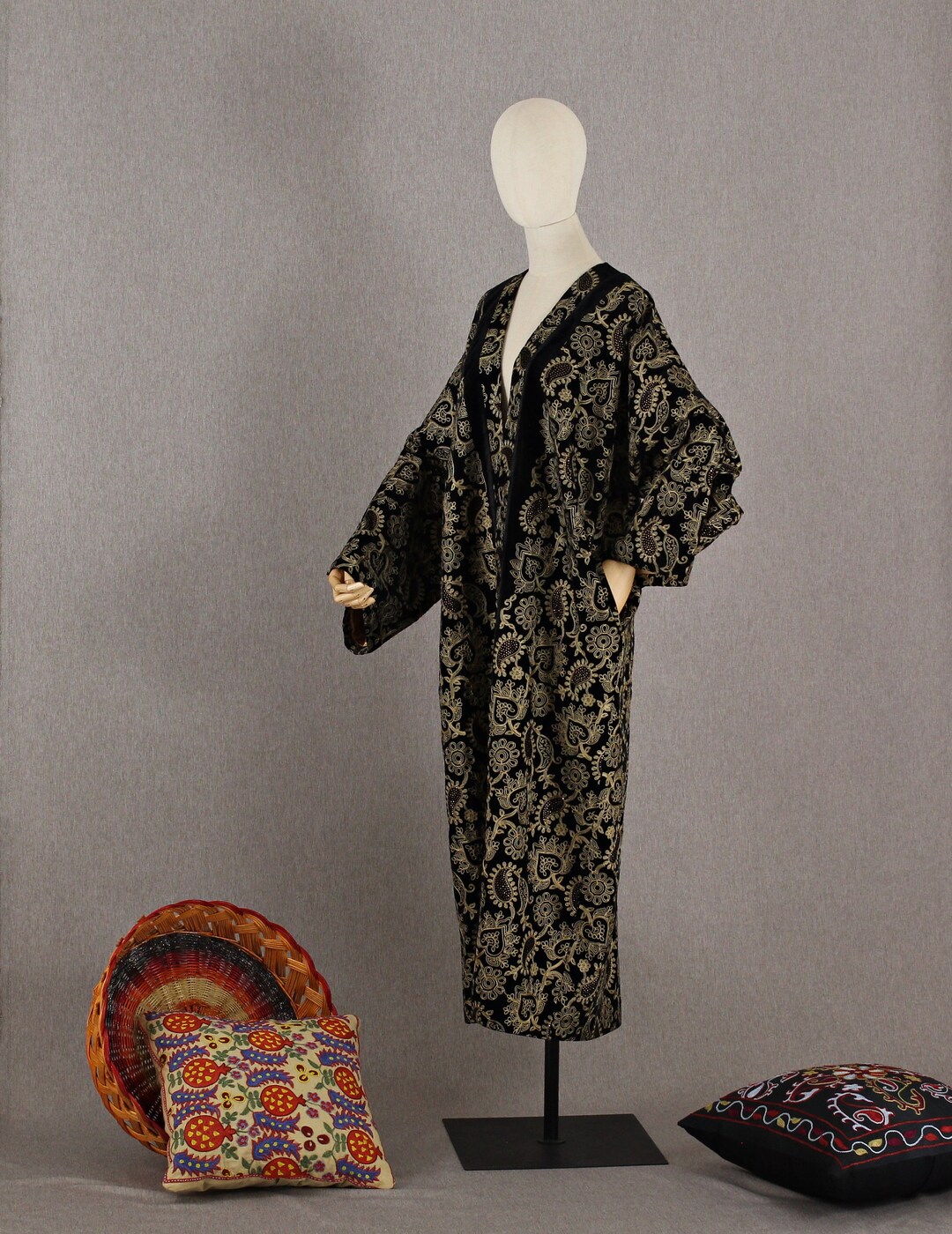 Embroidered Velvet Coat/uzbek Black Chapan/ethnic Abaya/boho Dress Cape ...