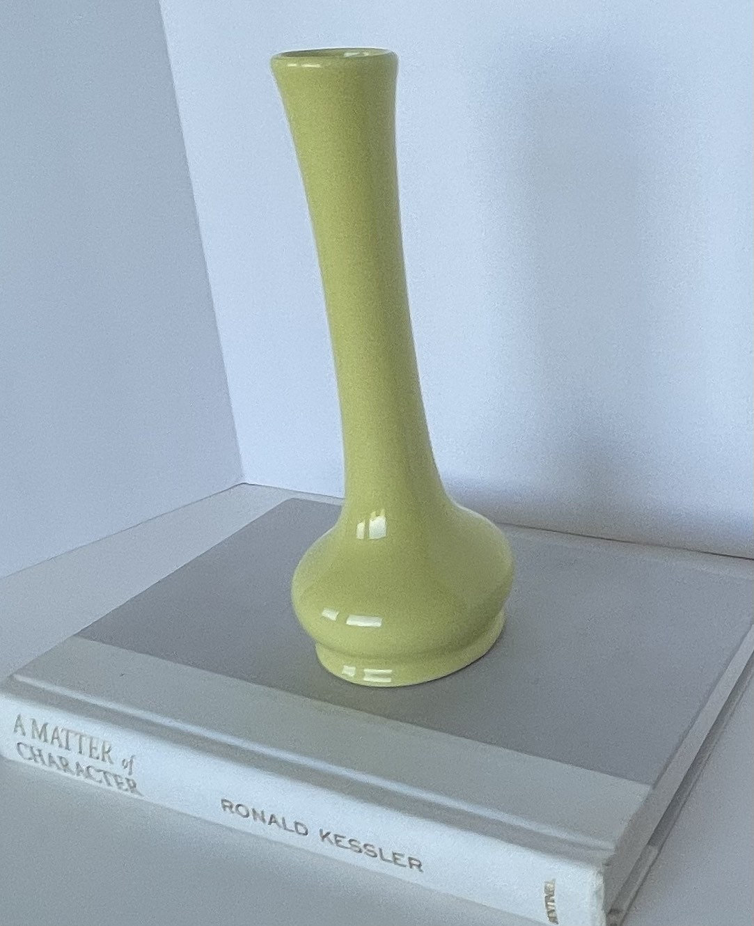 Vintage Hall China Pottery Yellow Bud Vase 641 Collectible - Etsy