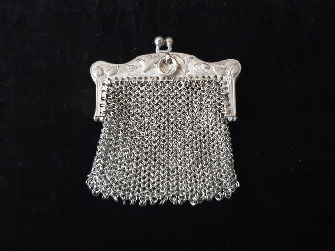 Vintage Silver Coin Purse With Rectangular Floral Clutch Frame and Two ...
