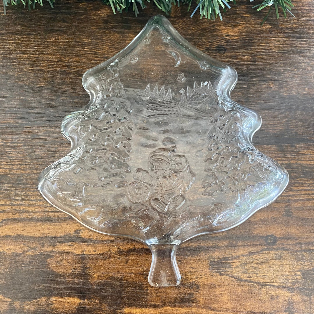 Vintage Clear Glass Christmas Tree Plate/dish/platter With Santa Scene ...