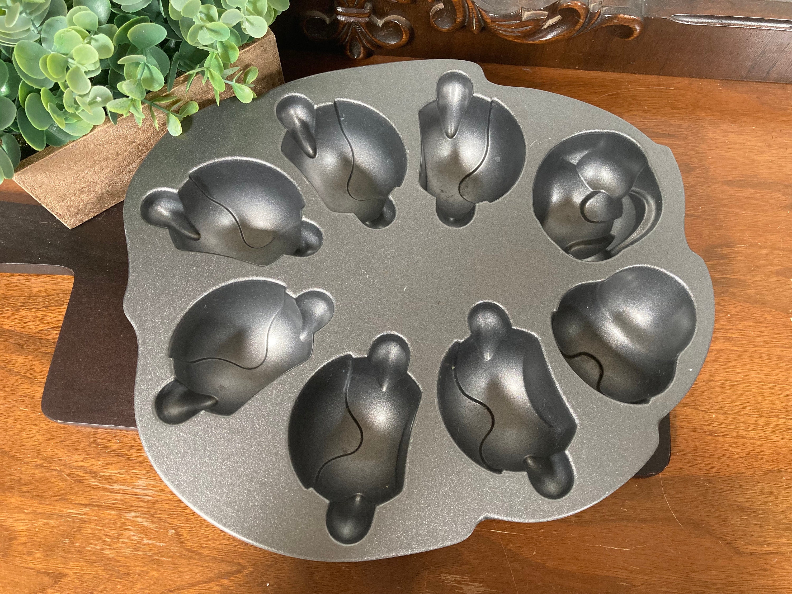 Nordic Ware Caterpillar Cakelet Pan, Heavy Cast Aluminum Cake Pan, Made ...