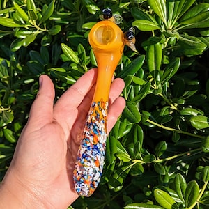 Honey Bee Pipe/ Glass Pipe/ Glass Pipes/ Pipes - Etsy