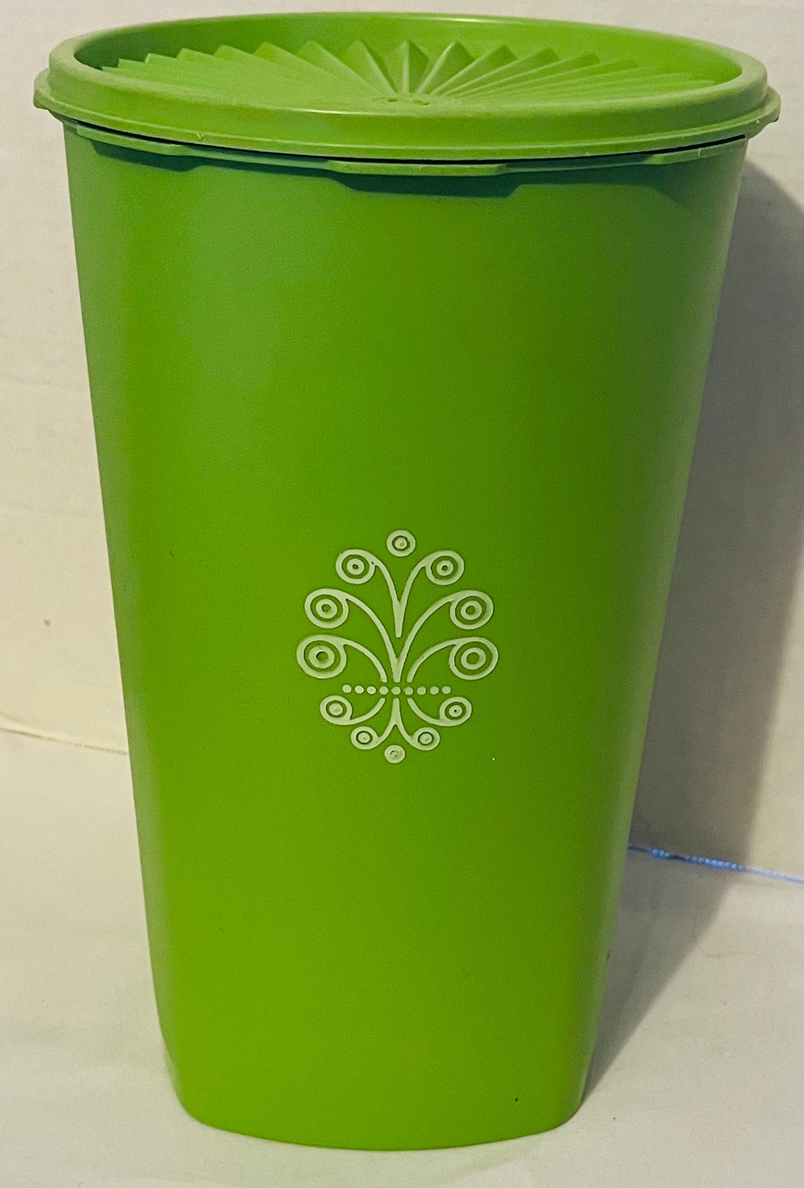 Vintage Tupperware 1222 - 3 Lime Green - Apple Green Tall Tapered ...