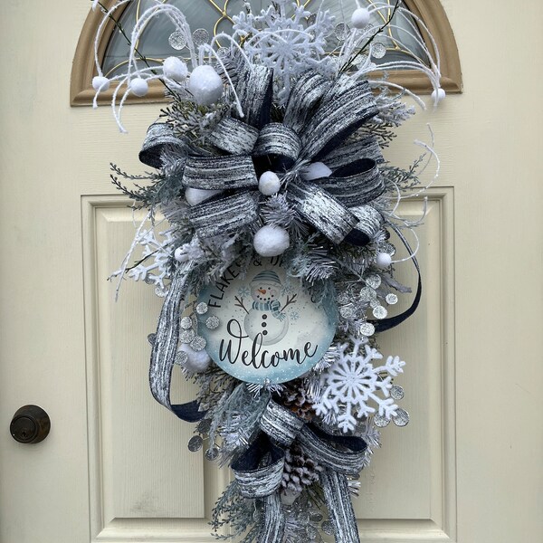 Flakes Welcome Sign - Etsy