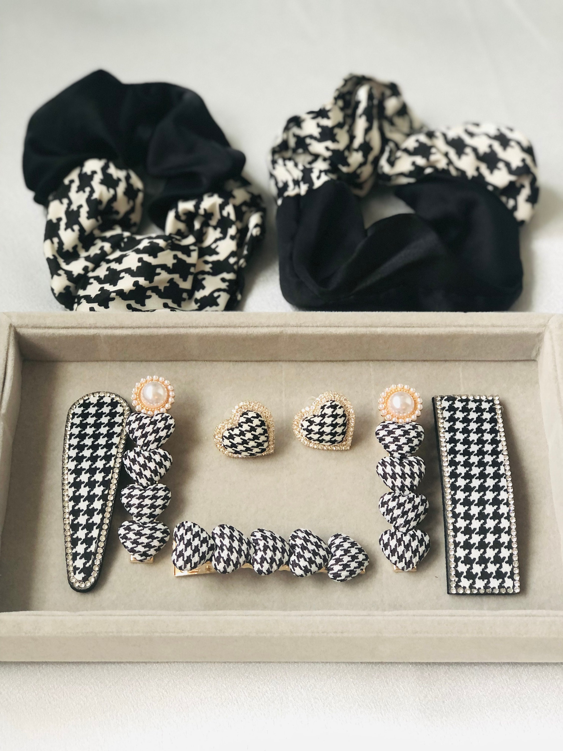 French Style Classic Elegant Black and White Houndstooth Earrings ...