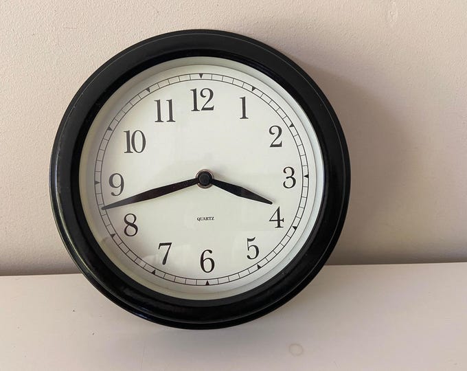Jufhamvintage- Vintage Ikea Wall Clock With a Black Metal Frame- 90s ...