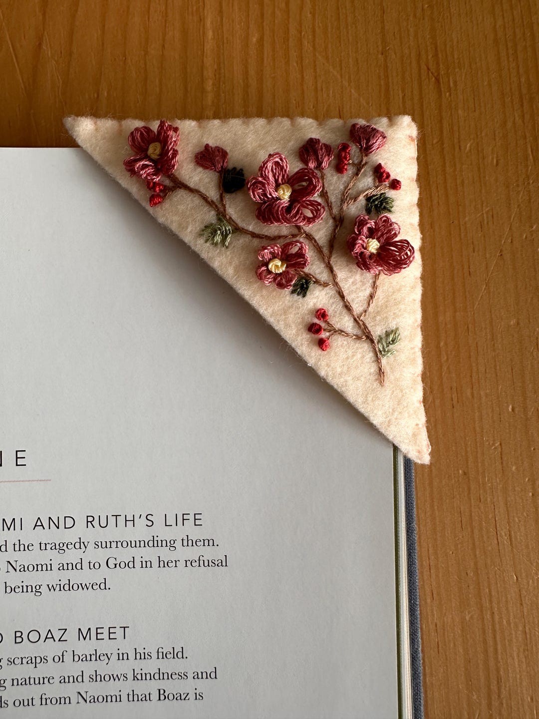 Embroidered Flower Felt Bookmark, May Birth Flower Corner Bookmark ...