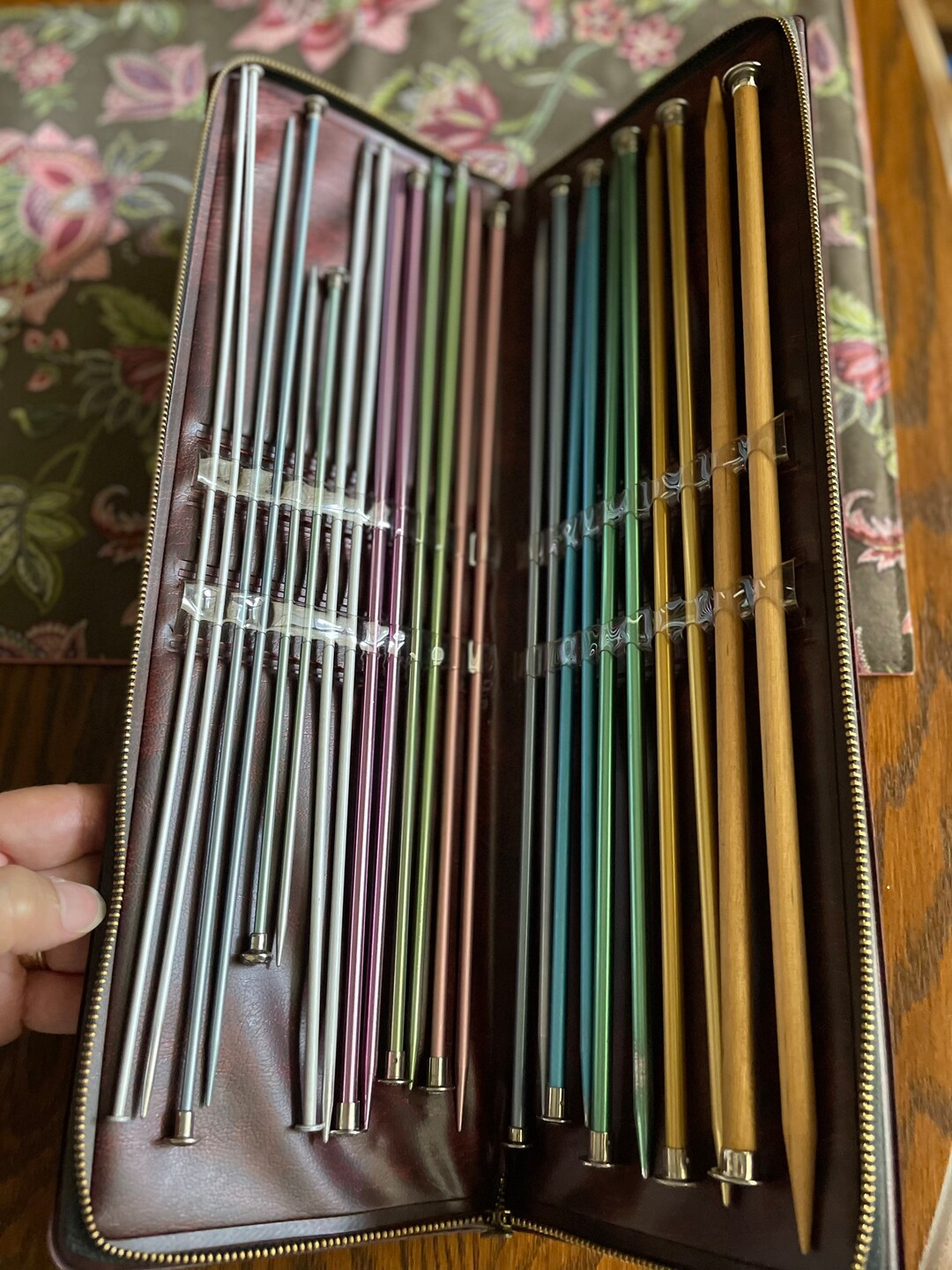 Vintage Needle Case W/ Many Different Needles 12 Sets - Etsy