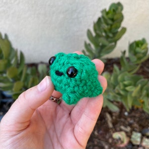 TINY FROG Crochet Plushie Gift, Colors Available, Froggie Small Cute ...