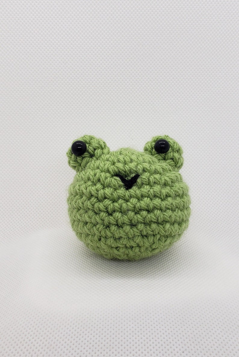 MINI FROG Crochet Plushie Gift Green Small Cute Froggy | Etsy