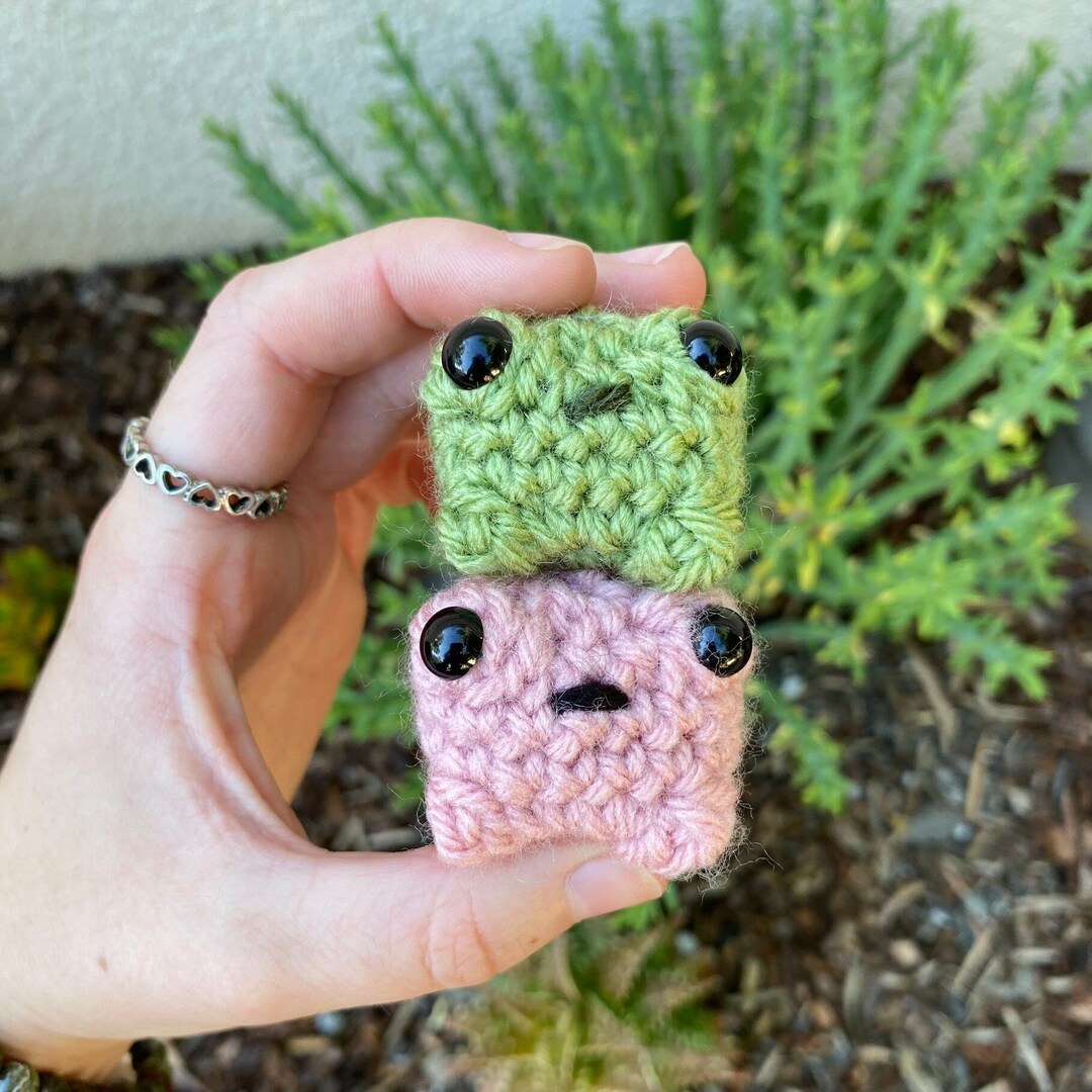 TINY FROG Crochet Plushie Gift, Colors Available, Froggie Small Cute ...