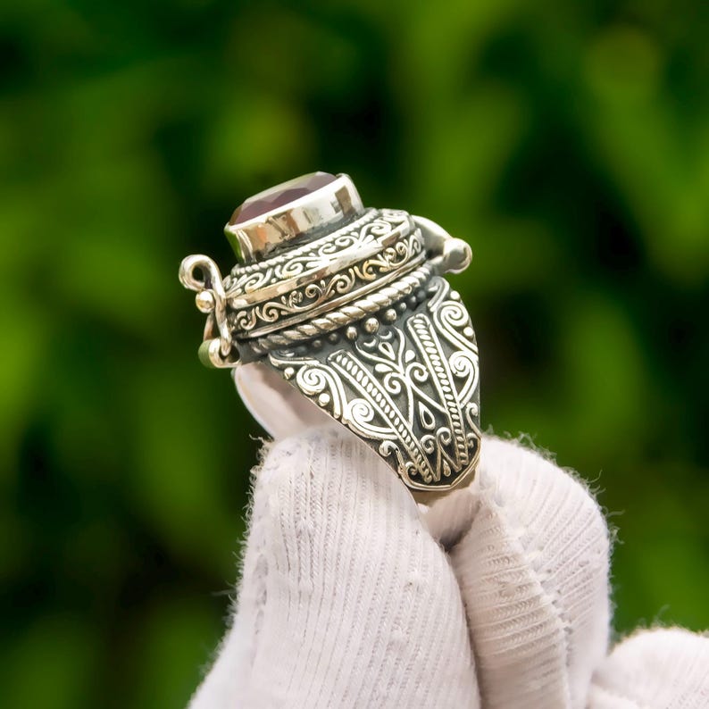 Poison Ring Secret Compartment Medieval Silver Box Historical Container ...