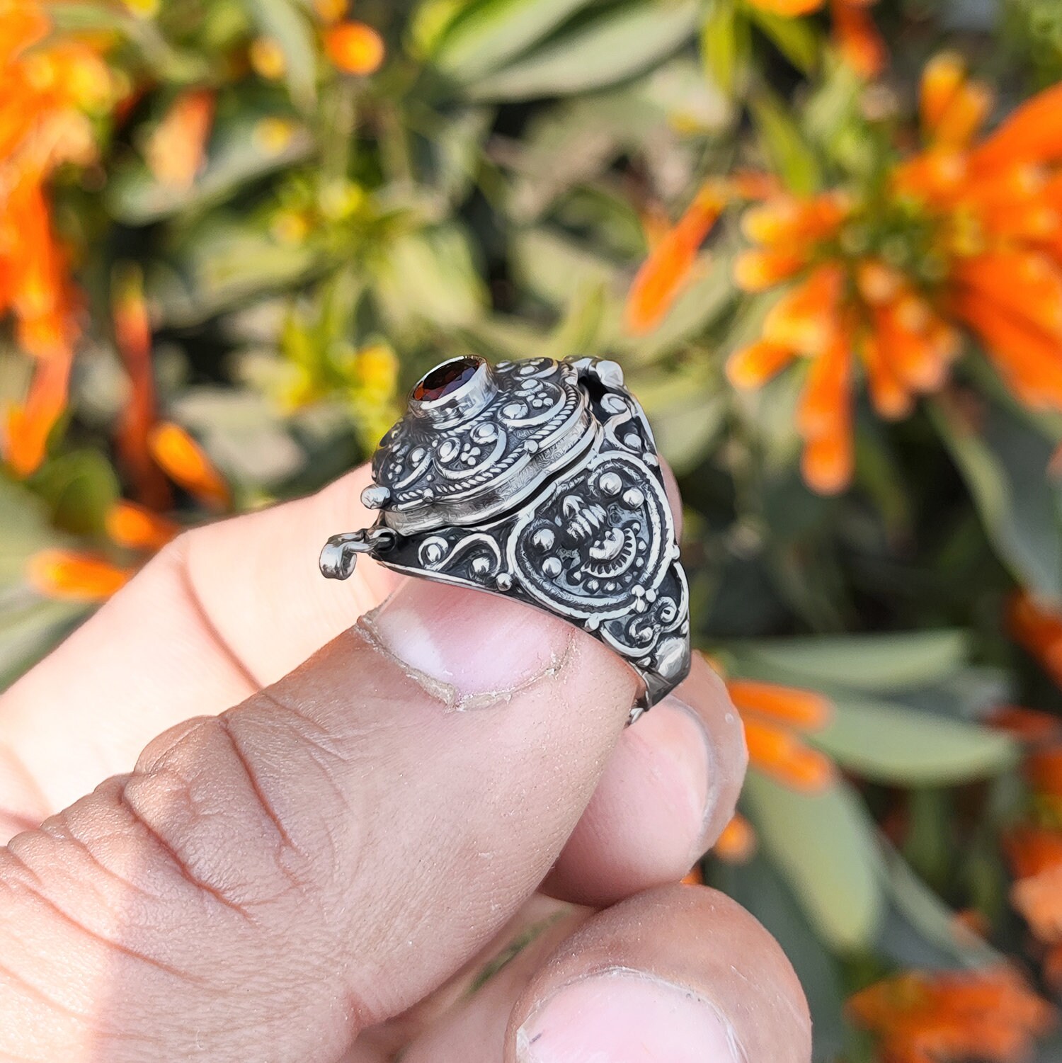 Poison Ring, Adjustable Ring, Black Onyx, Round Gemstone, Pill Box Ring ...