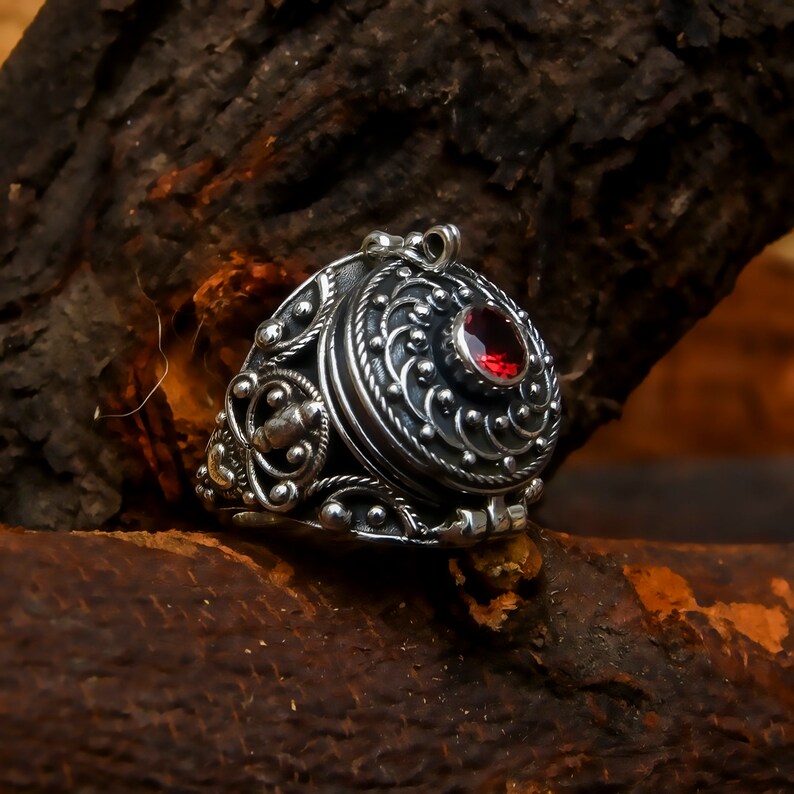 Sterling Silver Plated Poison Ring, Secret Compartment Jewelry ...