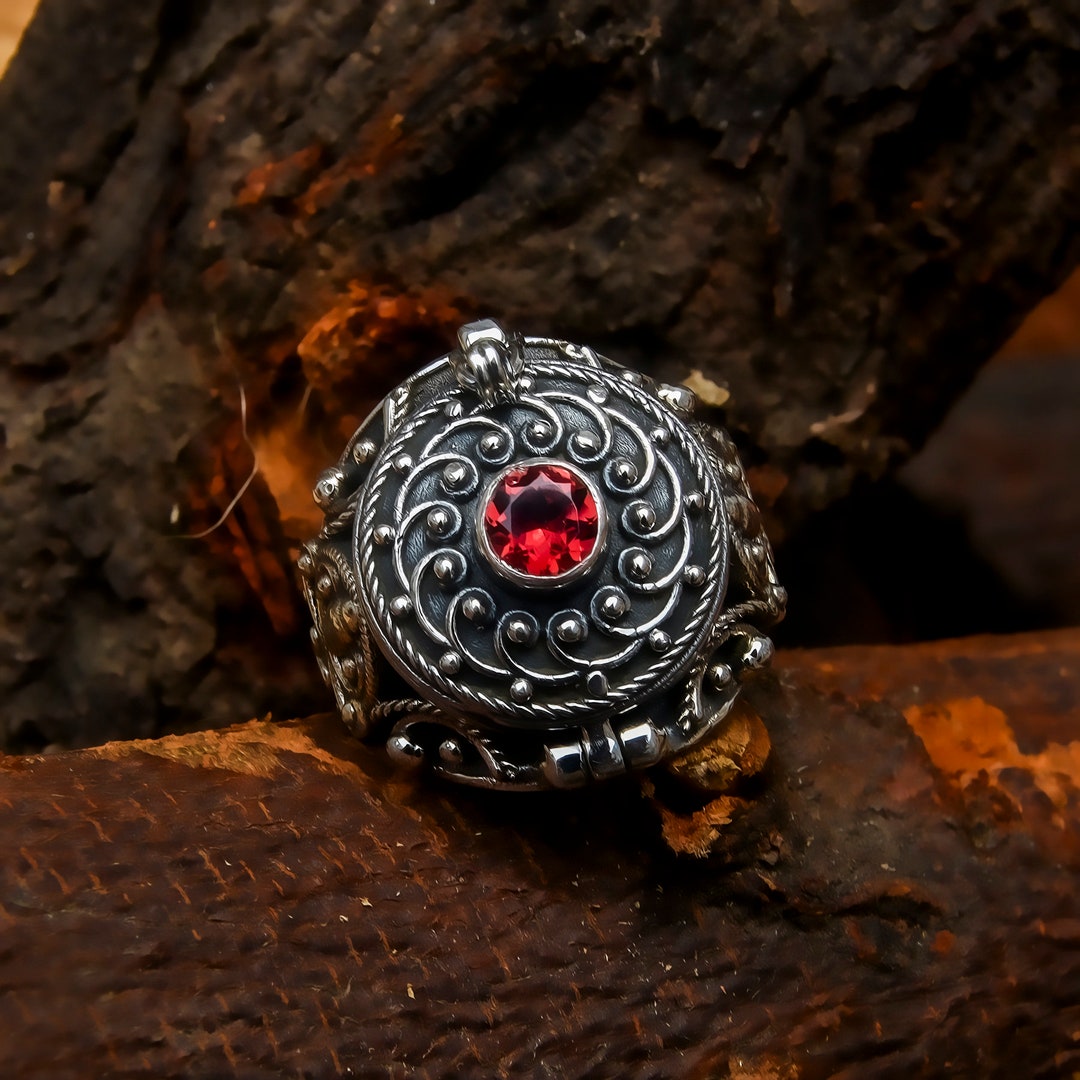 Sterling Silver Plated Poison Ring, Secret Compartment Jewelry, Medieval Box - Etsy