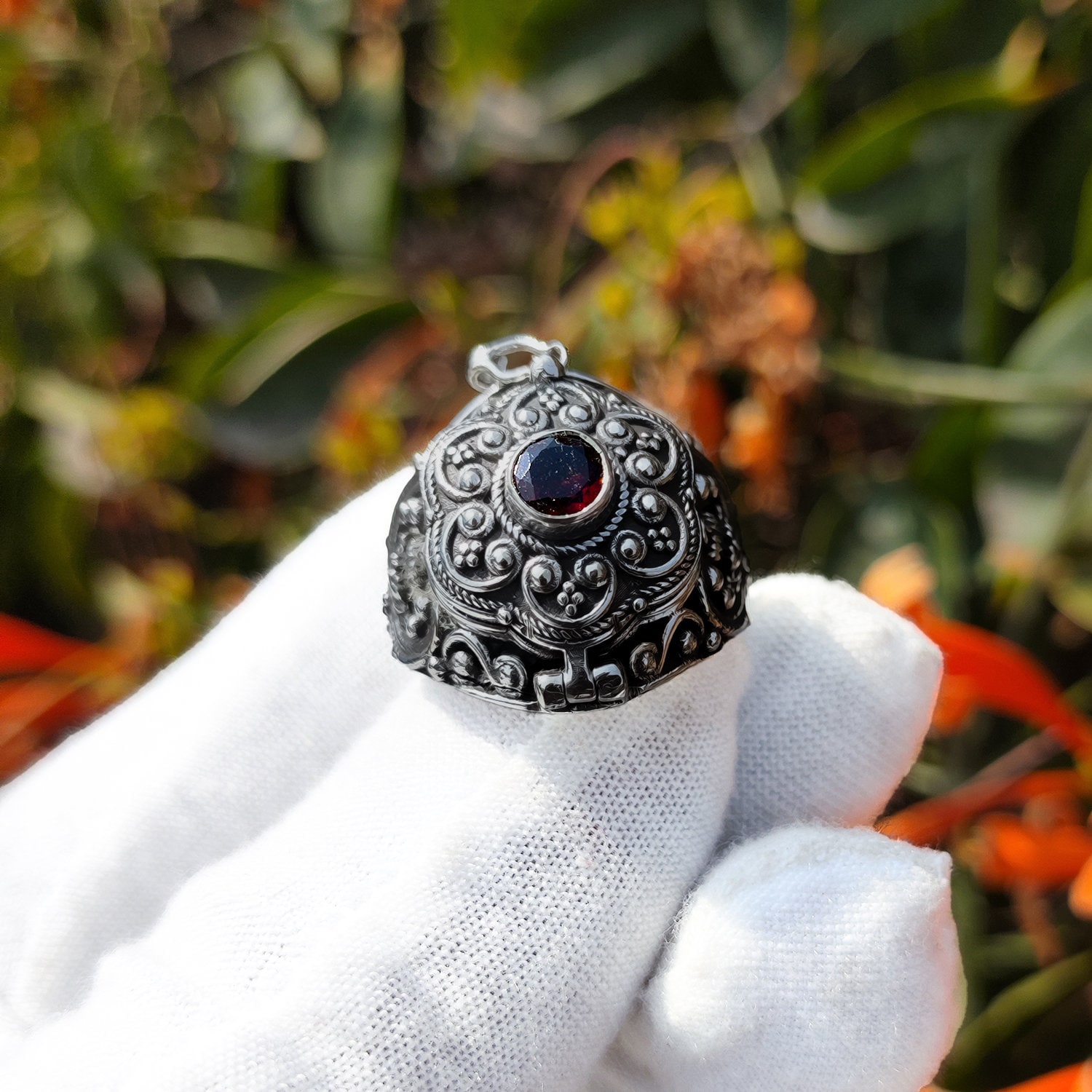 Poison Ring, Adjustable Ring, Black Onyx, Round Gemstone, Pill Box Ring ...