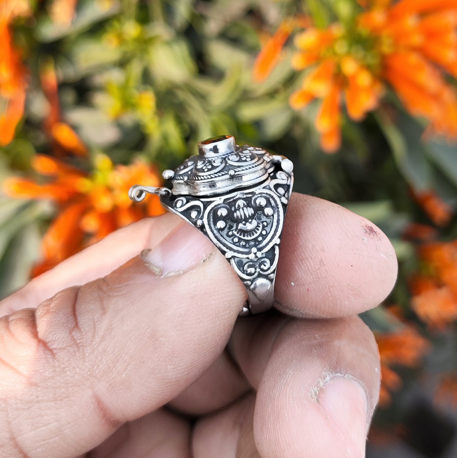 Poison Ring, Adjustable Ring, Black Onyx, Round Gemstone, Pill Box Ring ...