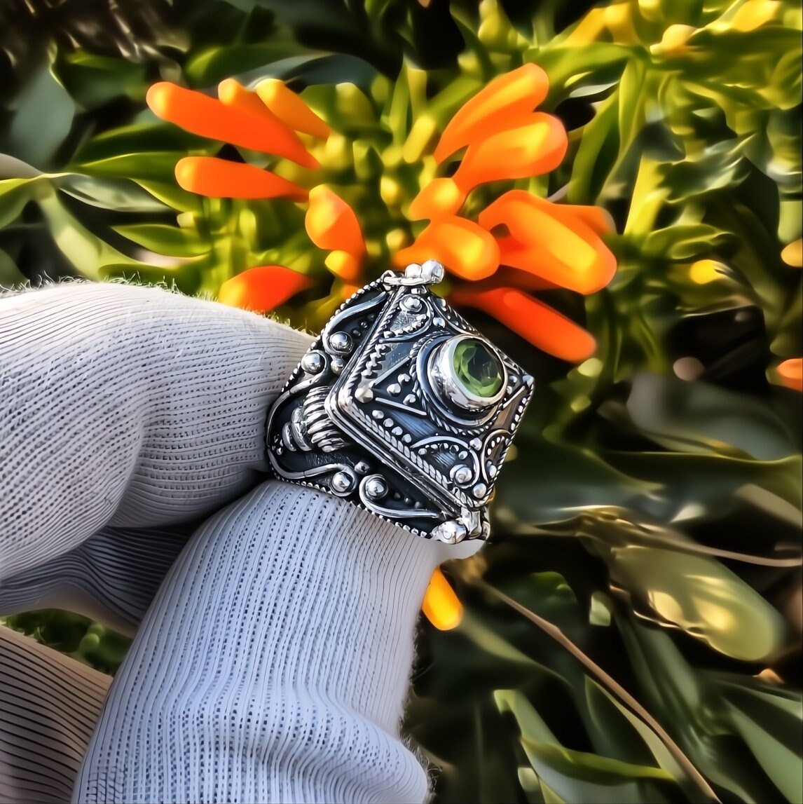 Poison Ring, Adjustable Ring, Black Onyx, Round Gemstone, Pill Box Ring ...