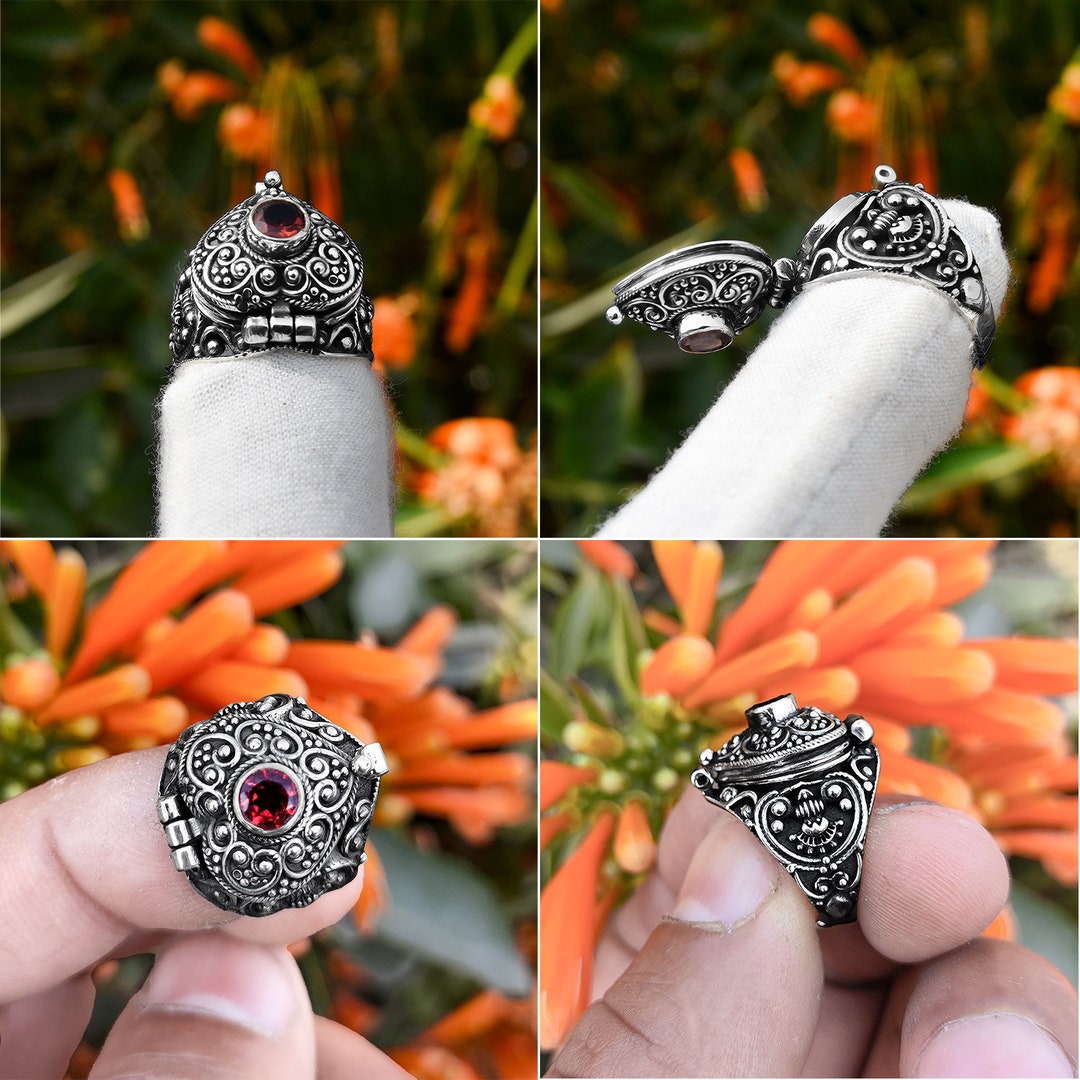 Poison Ring, Adjustable Ring, Black Onyx, Round Gemstone, Pill Box Ring ...