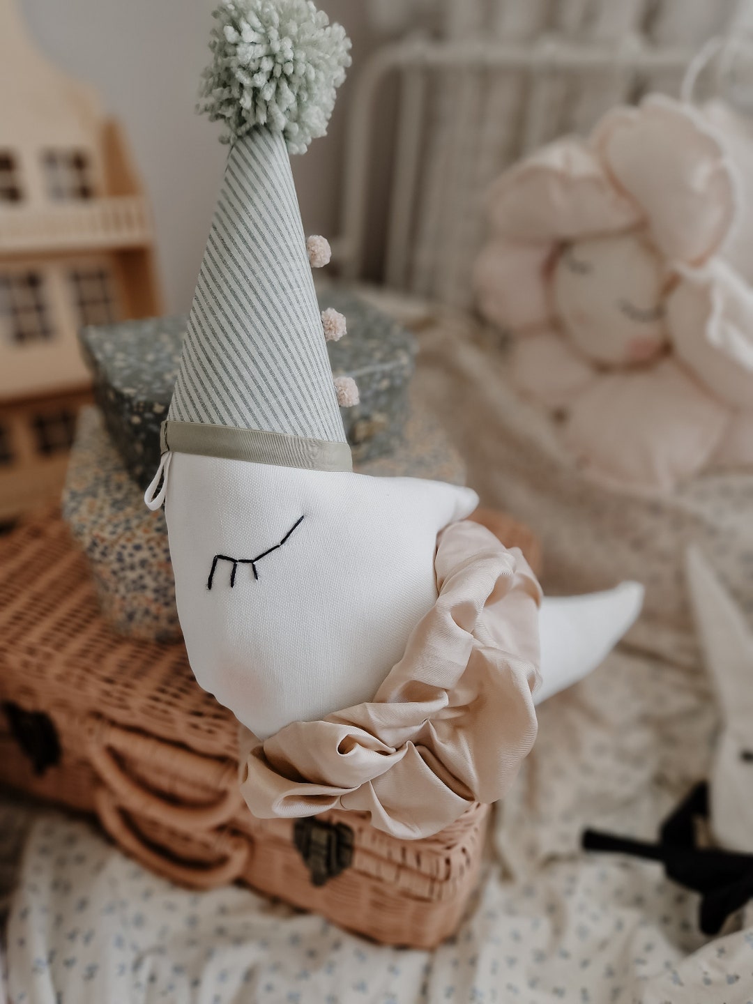 Moon Wall Decoration, Circus Moon Pillow, Moon With Hat, Hanging ...