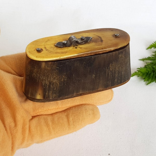 Antique Snuff Box - Etsy