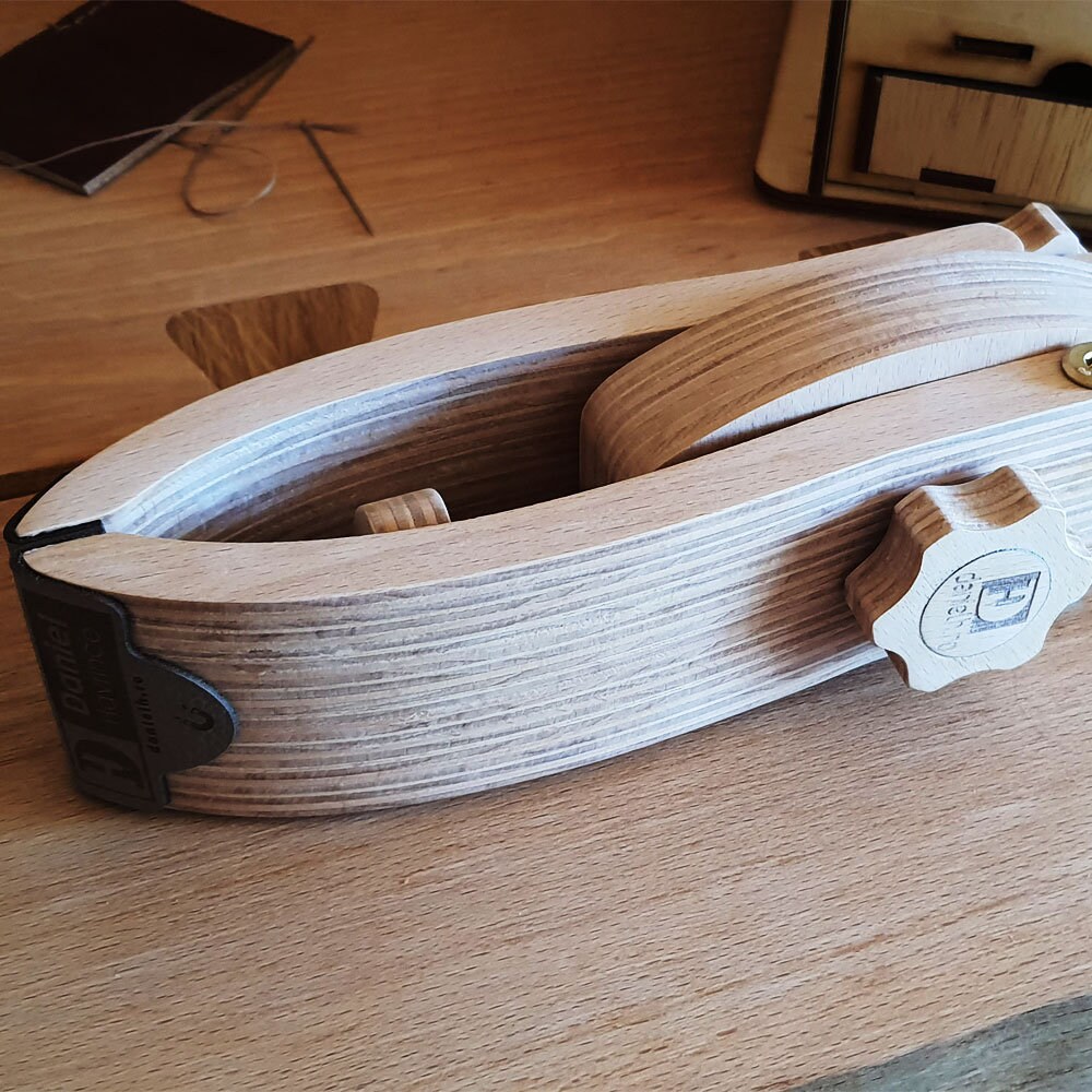 Lacing and Stitching Pony Stitching Clamp for Leatherwork - Etsy Canada