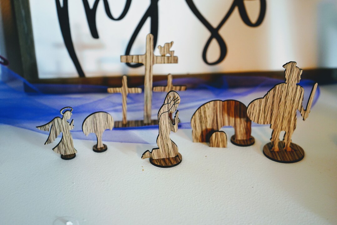 Easter Creche Wood Set Jesus and the Resurrection - Etsy