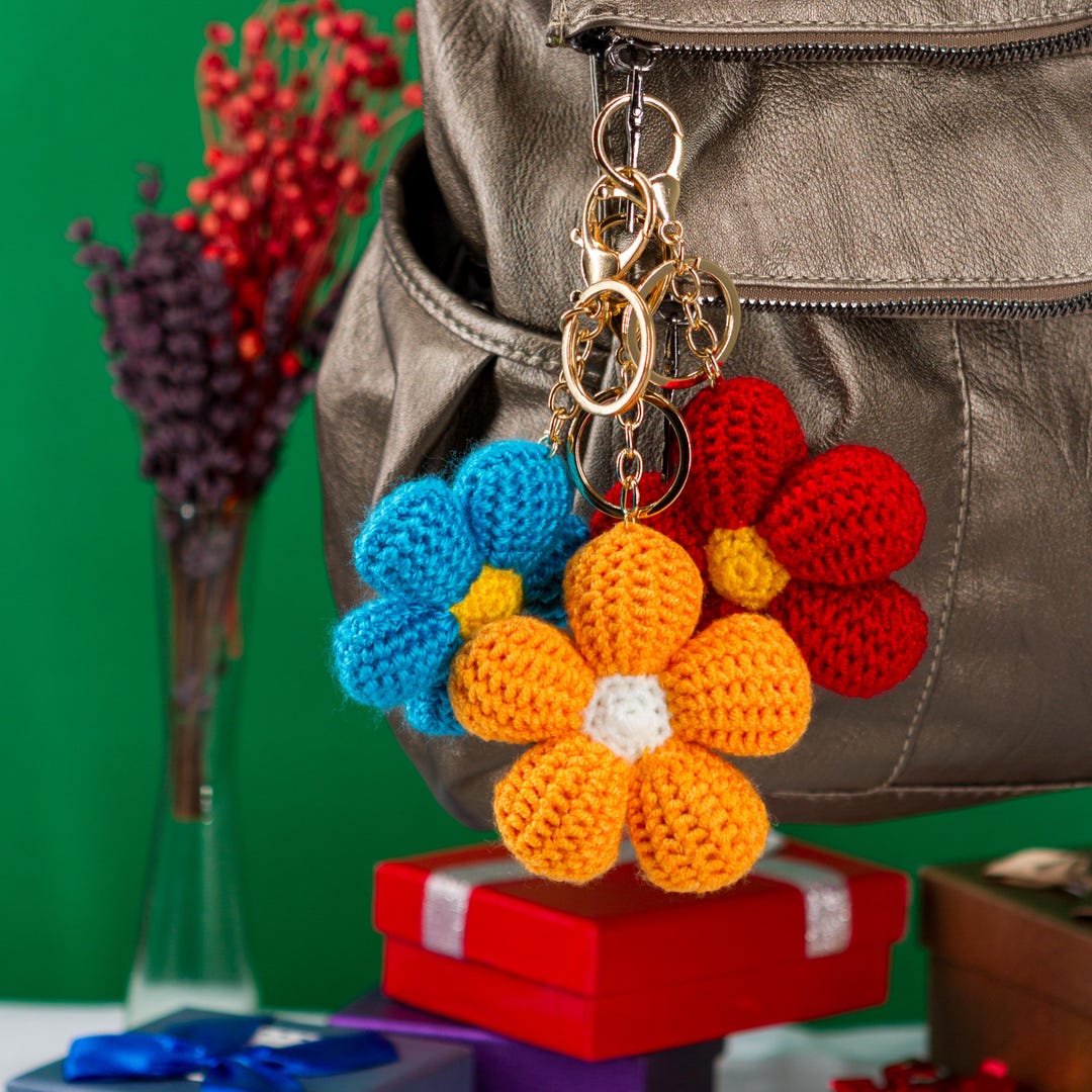 Floral Crocheted Cute Keychain | Crochet Flower Keychain | Cute ...