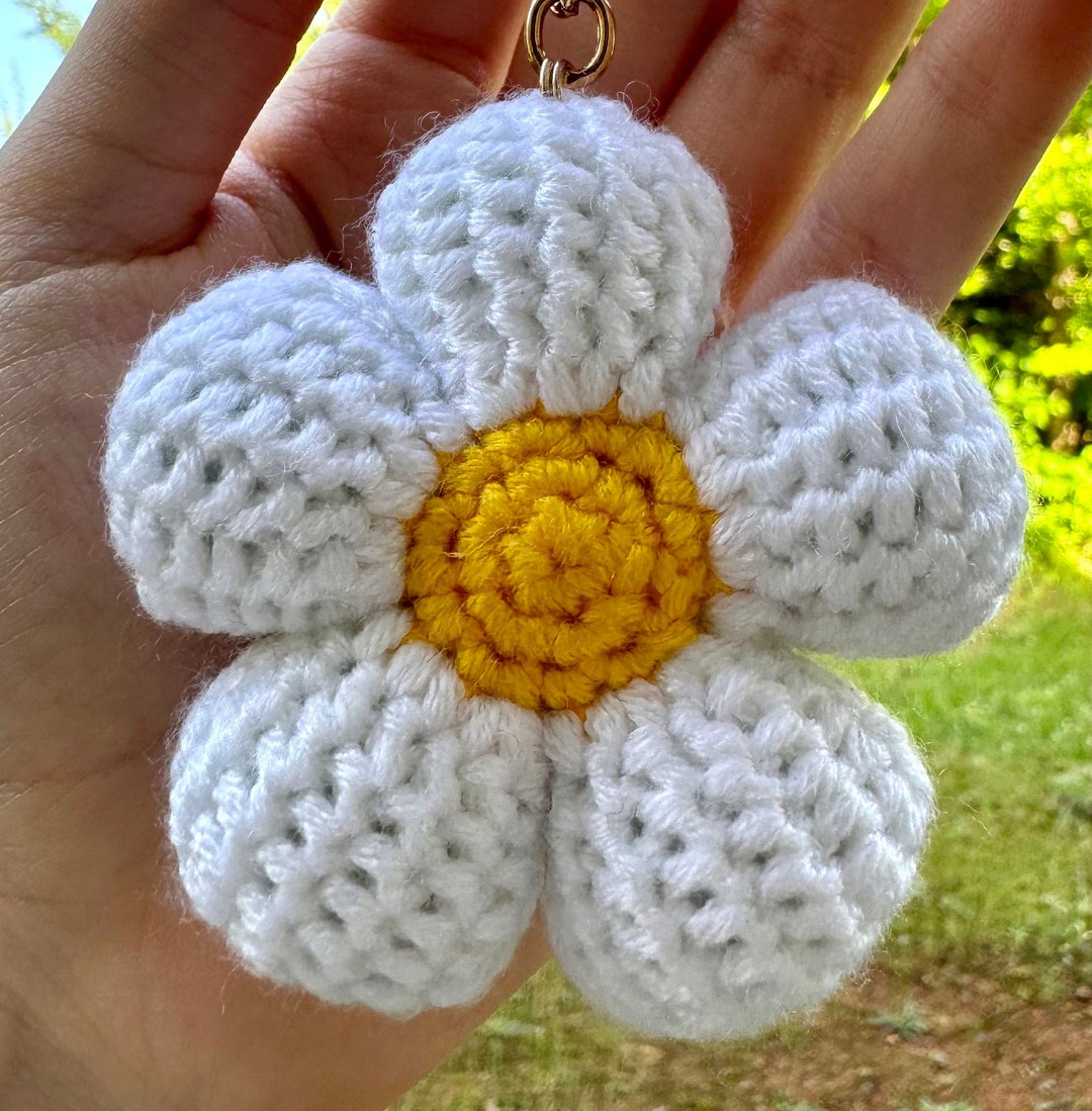 Floral Crocheted Cute Keychain Crochet Flower Keychain Cute Amigurumi ...