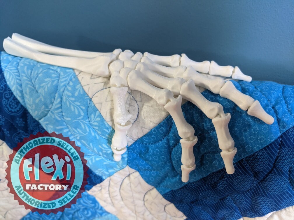 Flexi Factory Skeleton Hand - Articulated 3D Printed Halloween Ornament ...