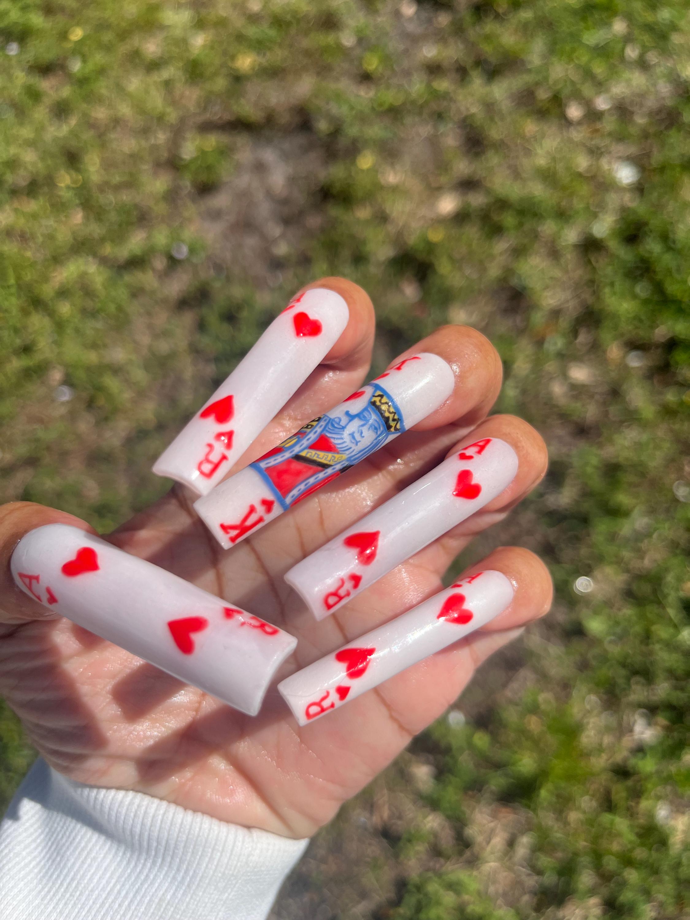 King/queen of Hearts Initial Acrylic Press on Nails | 3XL White King ...