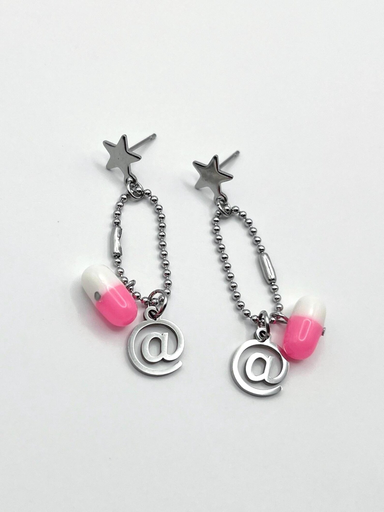 Cybercore Y2k Star Earrings With Neon Pink Pill Charms, Cute Mcbling ...