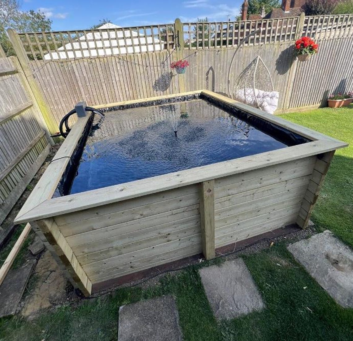 Heavy Duty Timber Garden Pond Kit: 44mm Tanalised Wood, 1000mm Deep ...