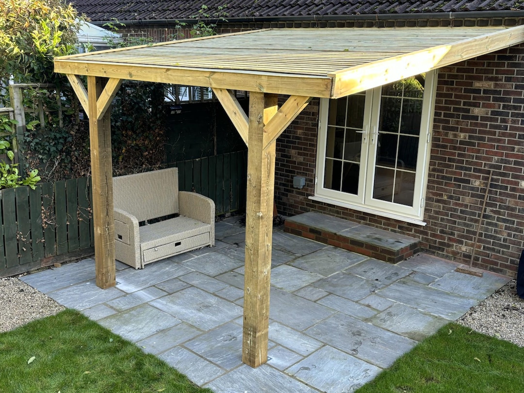 Heavy Duty Tanalised Timber Lean-to Pergola/gazebo With Feather Edge ...