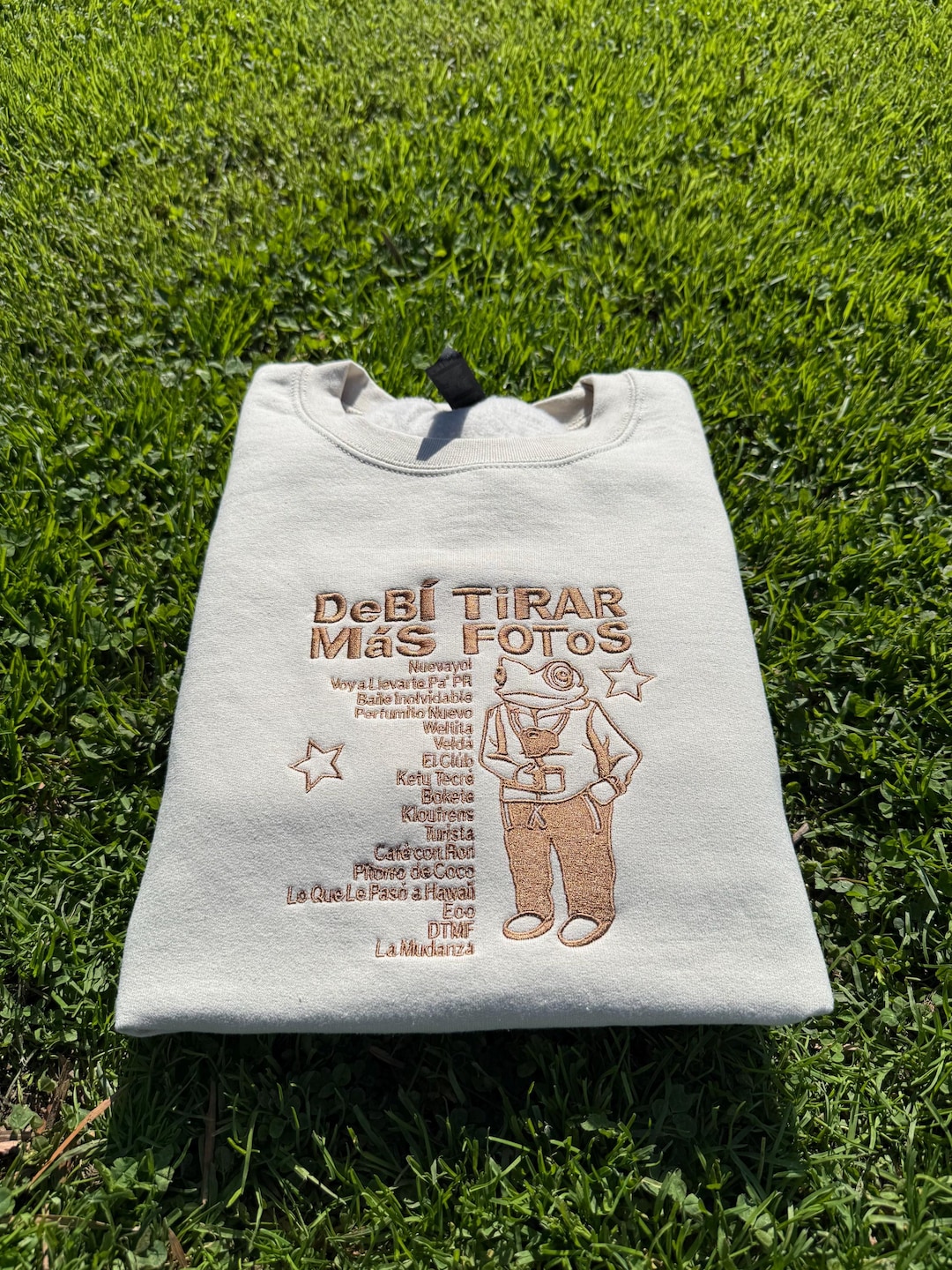 Dtmf Sapo Concho Album - Debi Tirar Mas Fotos Embroidered Sweatshirt - Etsy